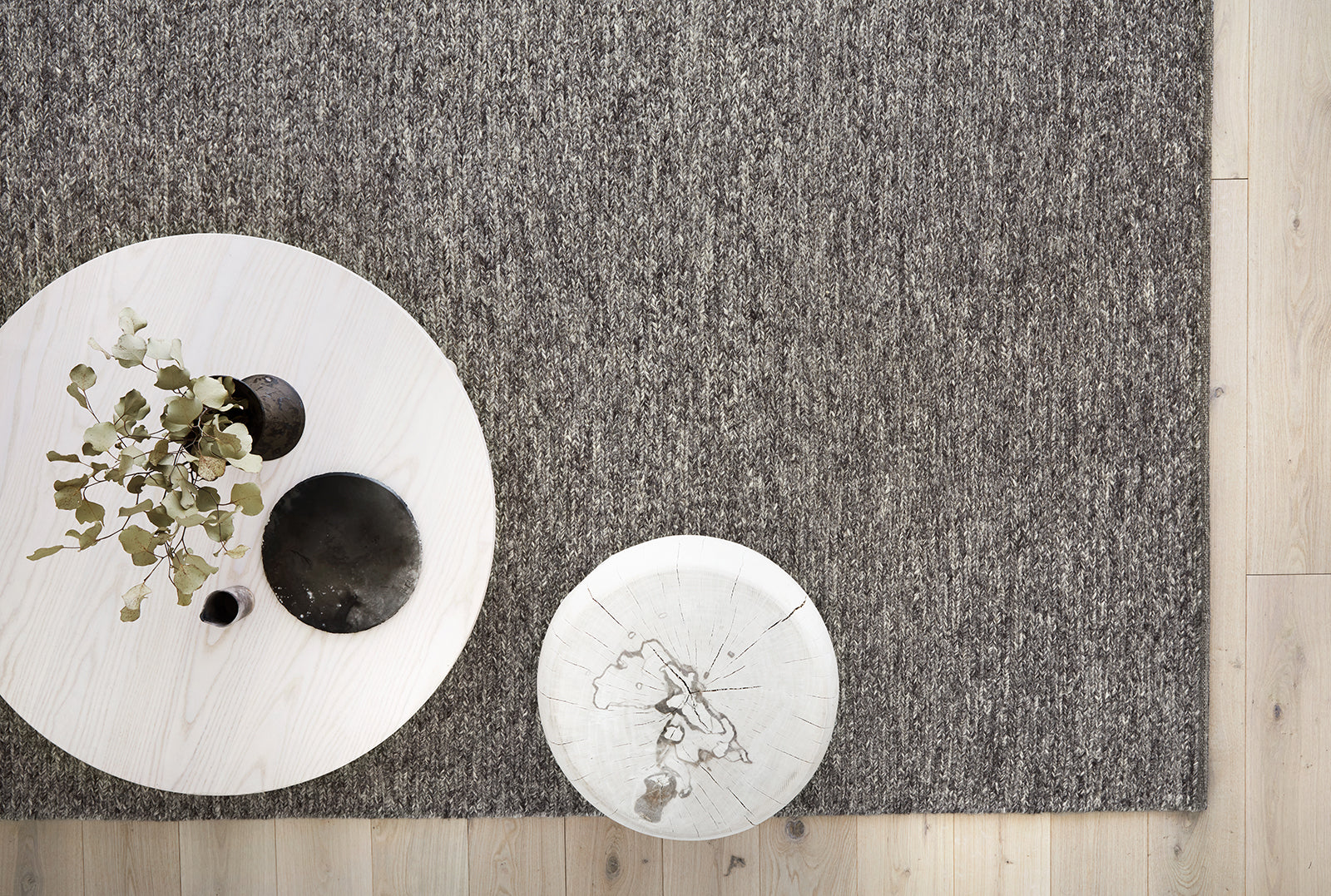 Get cosy with a handmade, natural carpet – By Mölle