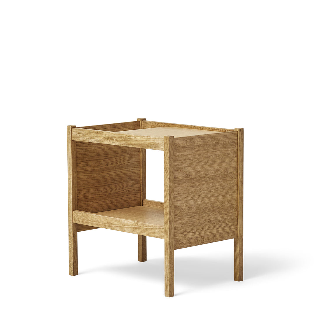 Journal side table Form & Refine | By Mölle