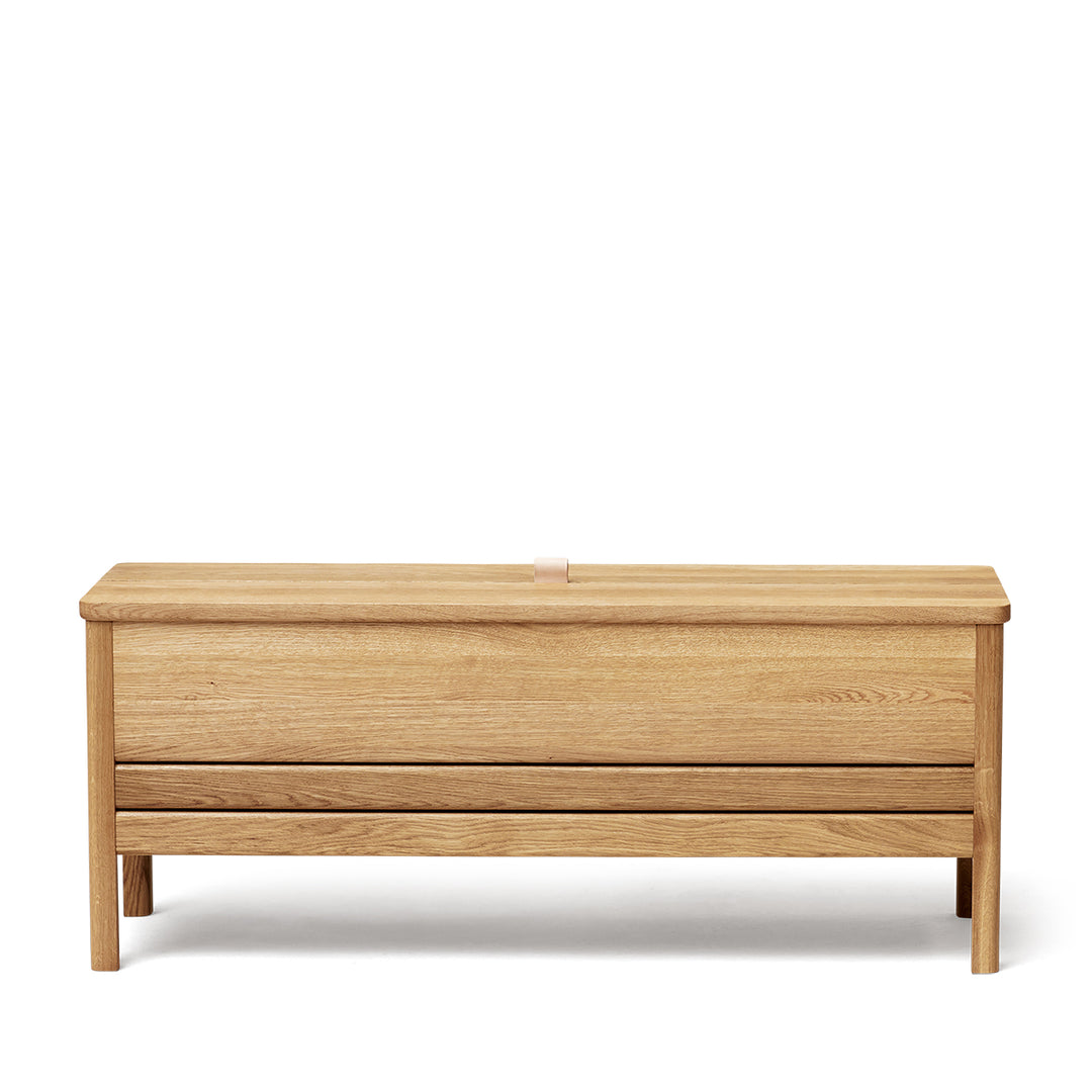 Storage bench Form & Refine | By Mölle