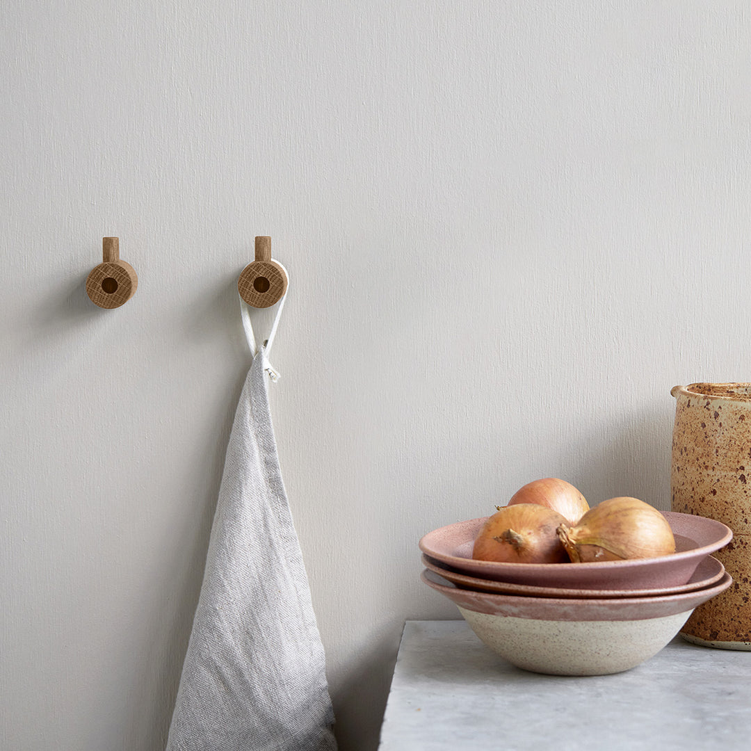 Wooden wall hook Moebe | By Mölle